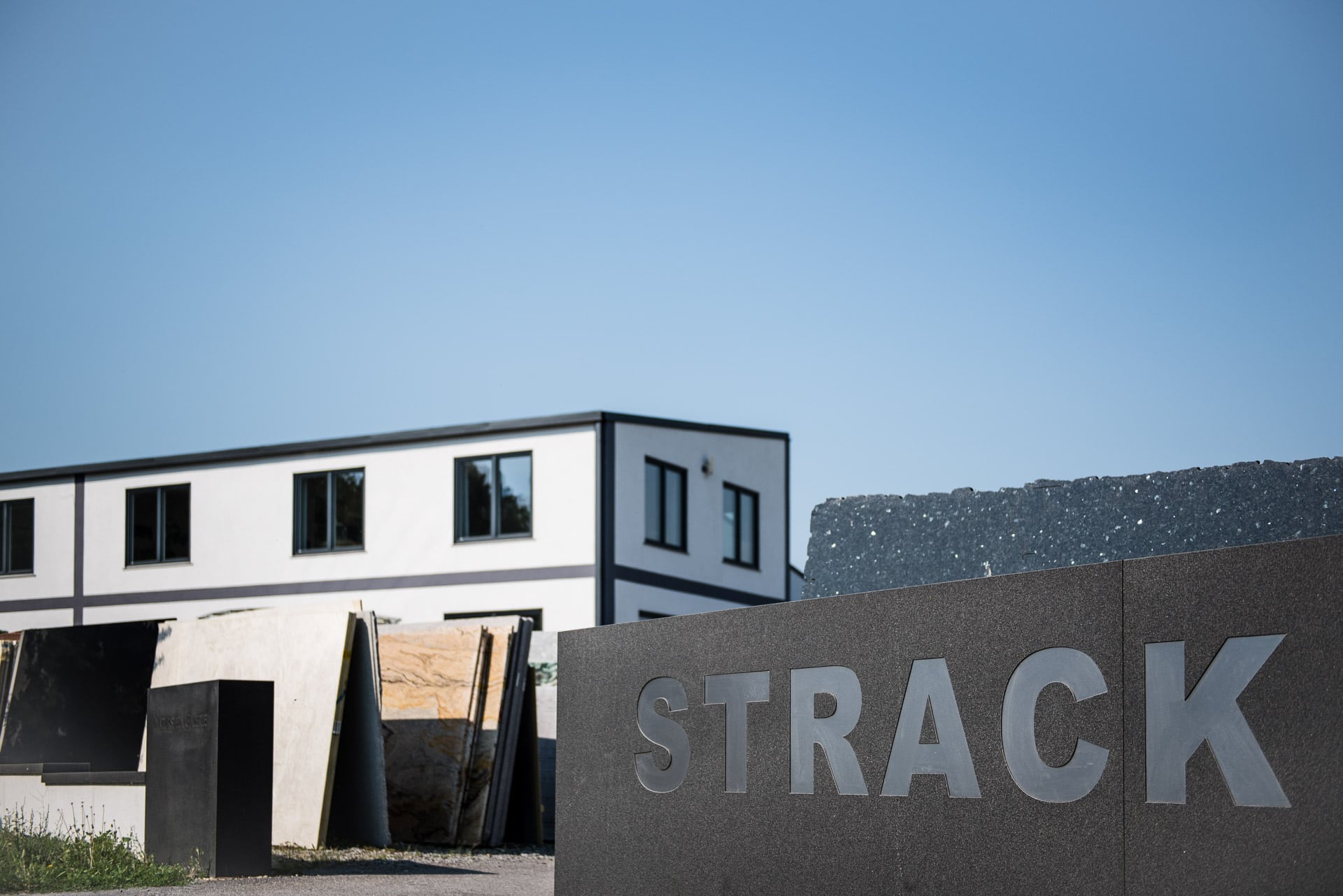 Kontakt | STRACK DESIGN